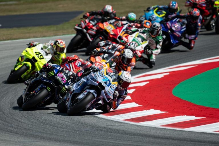 How the MotoGP Season Continues to Captivate Racing Fans - Kozmozcyber
